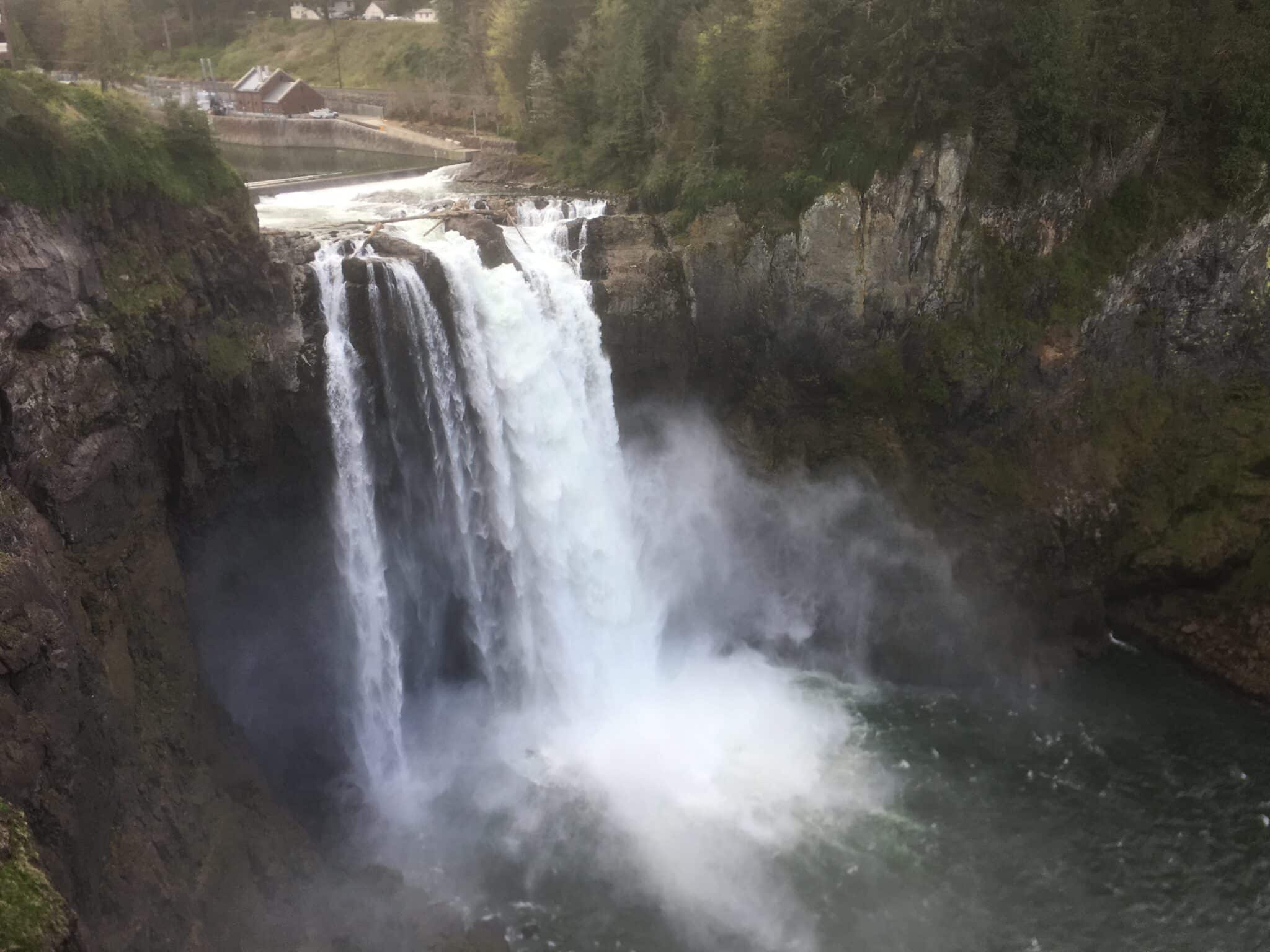 Exploring Waterfalls in Washington State